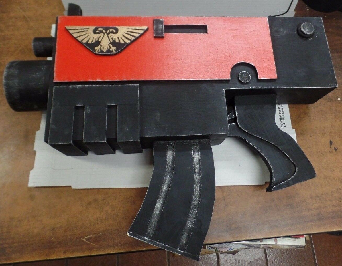 Warhammer 40k Bolter Wooden Static Fan-made Prop in Red – mr-magazine-hobby